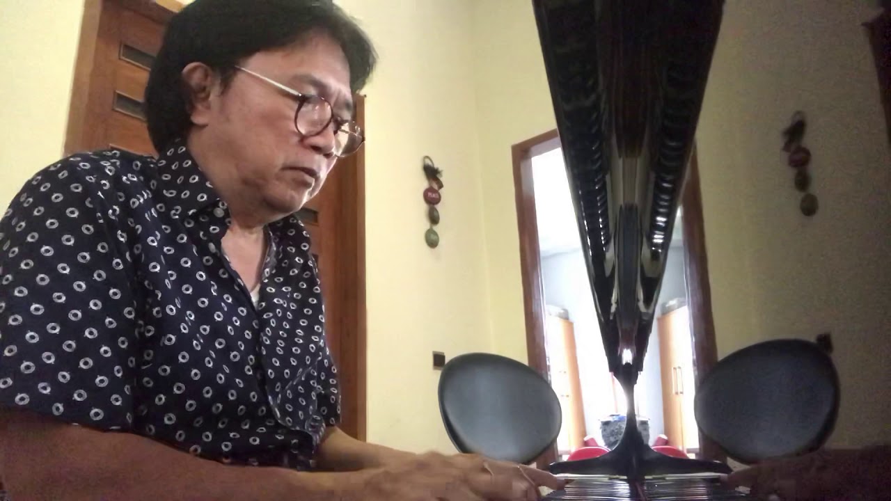 GADISKU ( ciptaan TEDDY DARMANTO 1971) - YouTube
