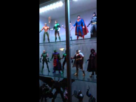IKEA Dioder LED lights in a Billy book case with DC Collectibles and DCUC figures