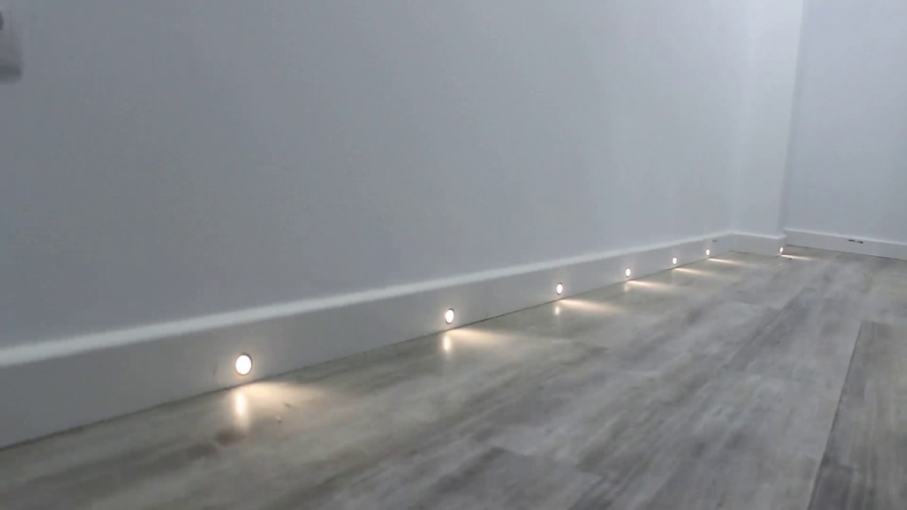 Luces Led integradas en el rodapie - YouTube