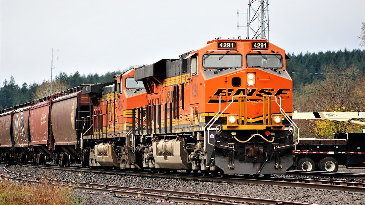 Early Morning Trains In Stevenson, WA - BNSF's Fallbridge Sub (11-27-16 ...