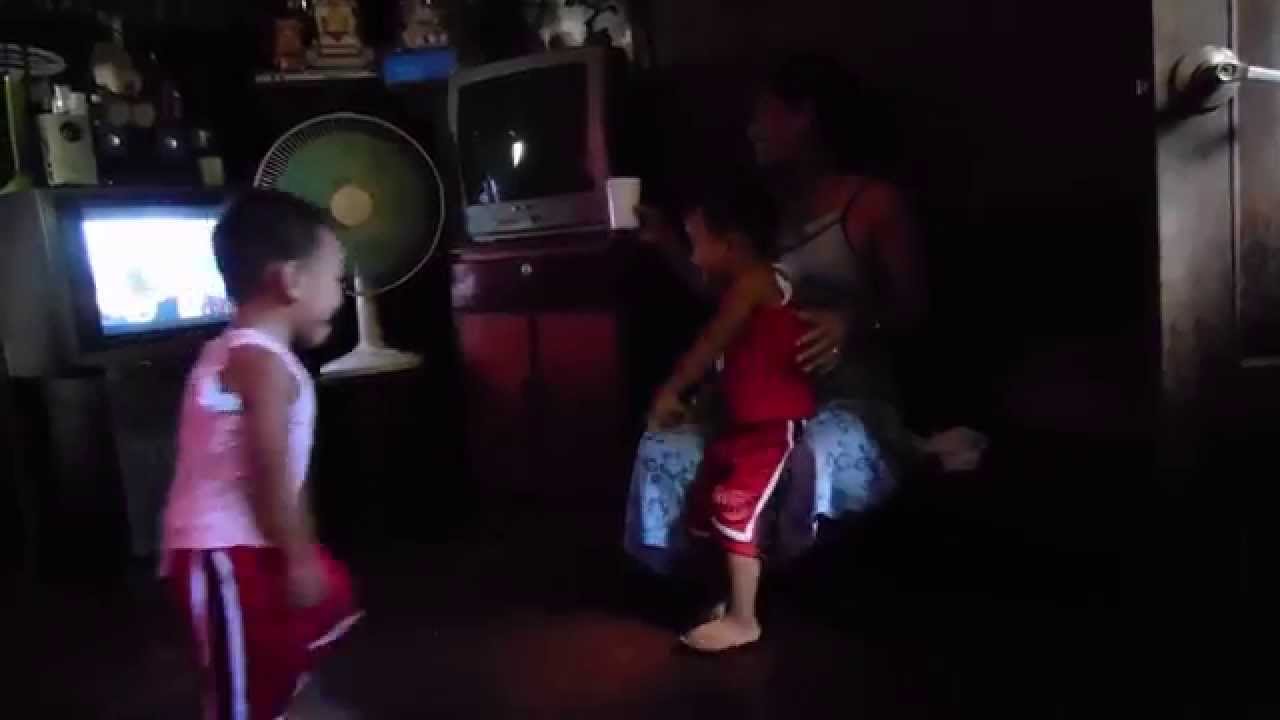 Kids Fighting, Tough mean kids trying to kill each - YouTube