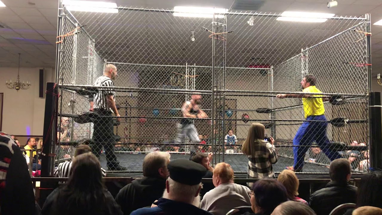 Coach Mammone vs Mister Tibbs - YouTube