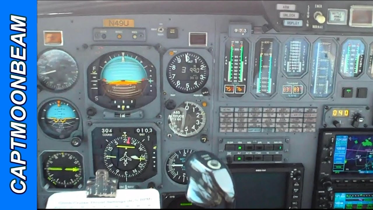 Cesssna Citation II Landing and Cockpit - YouTube