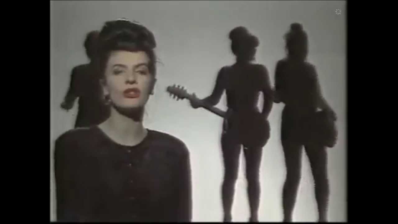 Cacadou Look, Baš kao nekad, videospot - YouTube