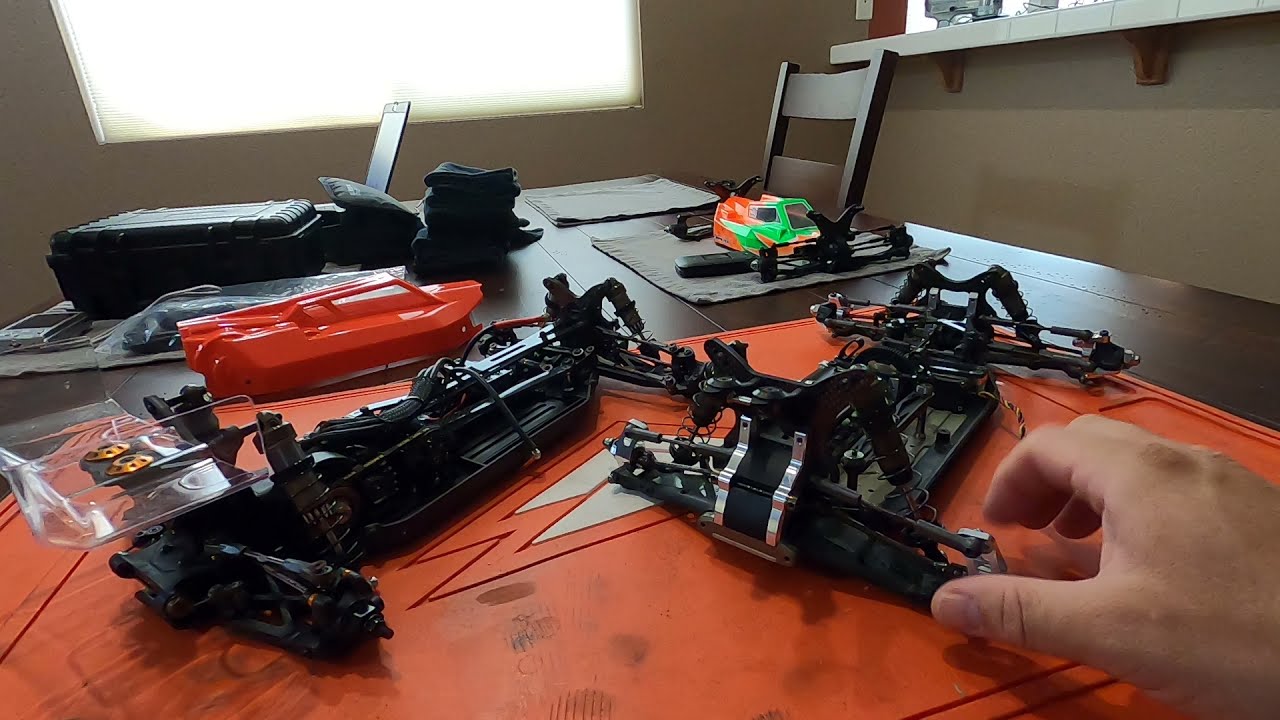 Serpent RC SRX4 GEN3 1:10 4WD Buggy COMPARISON SDX4 PART 2 OF 2 - YouTube