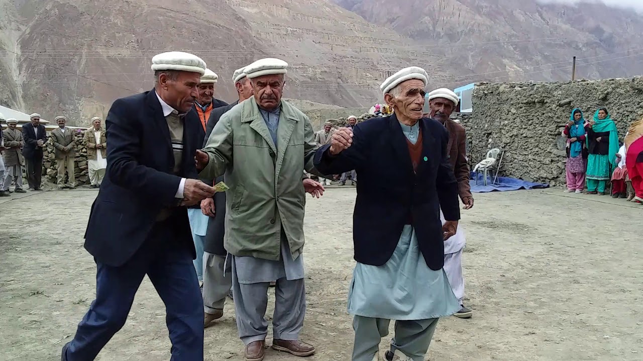 Shimshal dance - YouTube