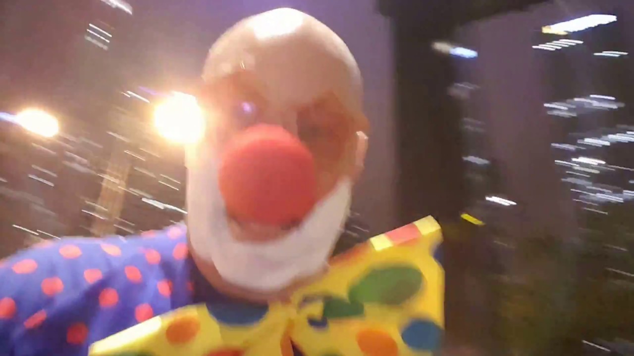 Chicago Street Performer - YouTube