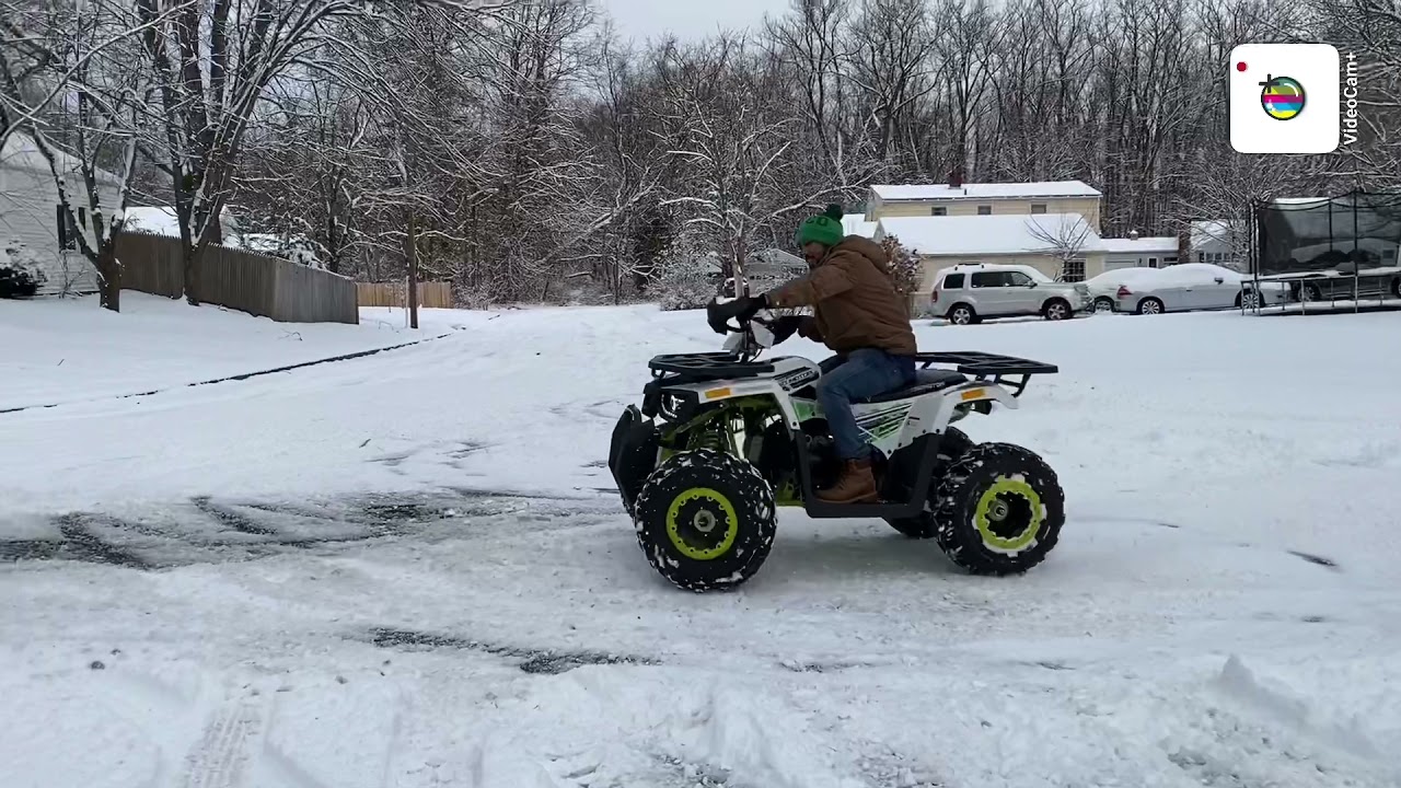 Probando la Tao Tao raptor 200 en la nieve - YouTube