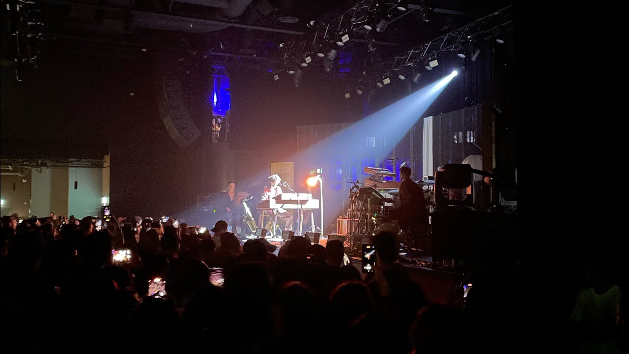 FKJ Live IMPROVISING @ History Toronto 2022 - YouTube