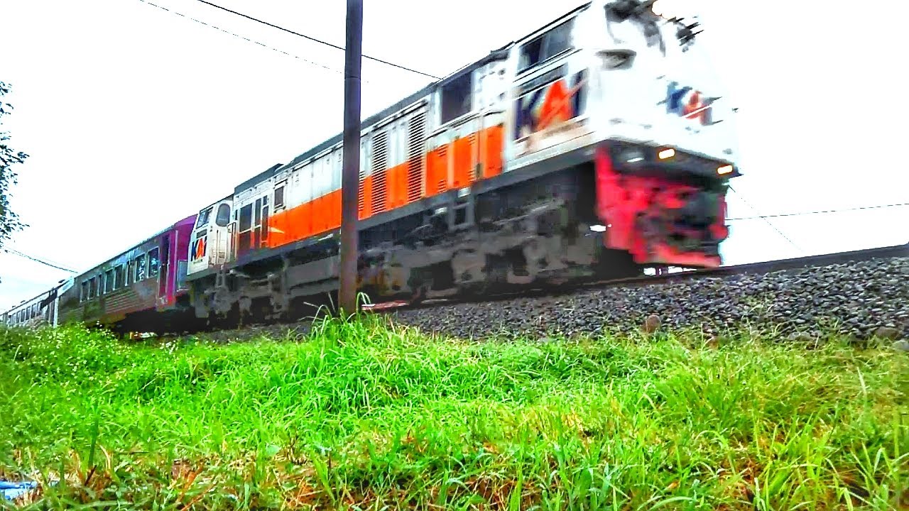 Good luck TRAIN diesel running (cc206) - YouTube