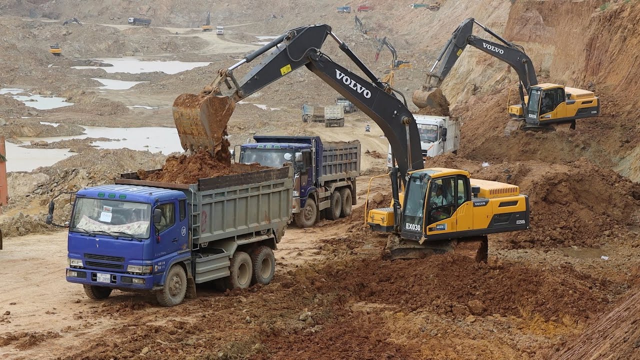 Excavator Digging Mountain Slope Make New Road Constructions - YouTube