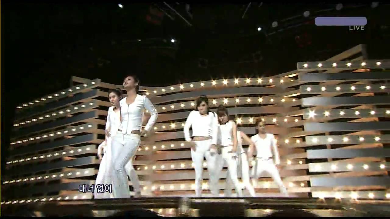 SNSD - Run Devil Run ( Apr,11,10 ) - YouTube