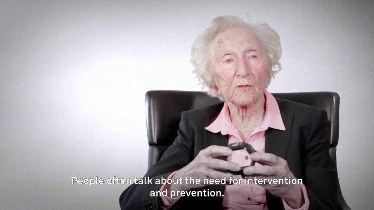Hedi Fried about the Natalia Project - YouTube