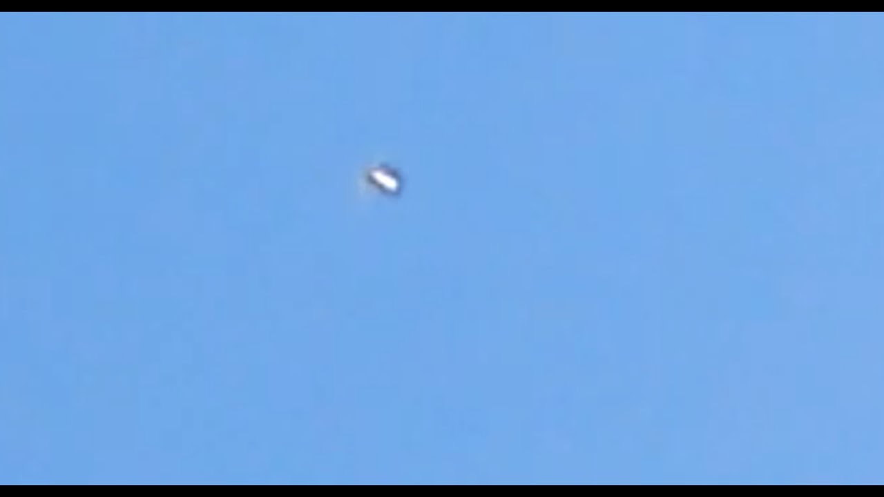 Color Changing UFO Over North Georgia - YouTube