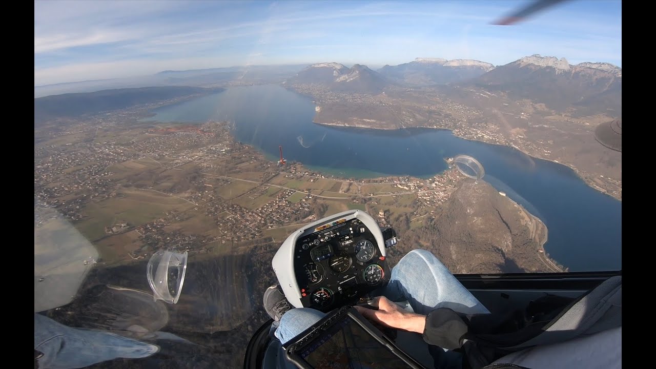 Albertville - Annecy en hélicoptère Kompress CH7 Charlie 2 - YouTube