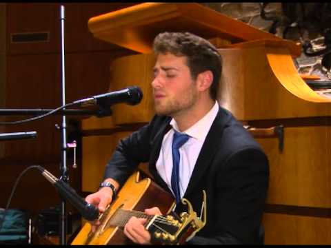 Pinny Schachter sings Y'hay Zeh at the chupa - YouTube