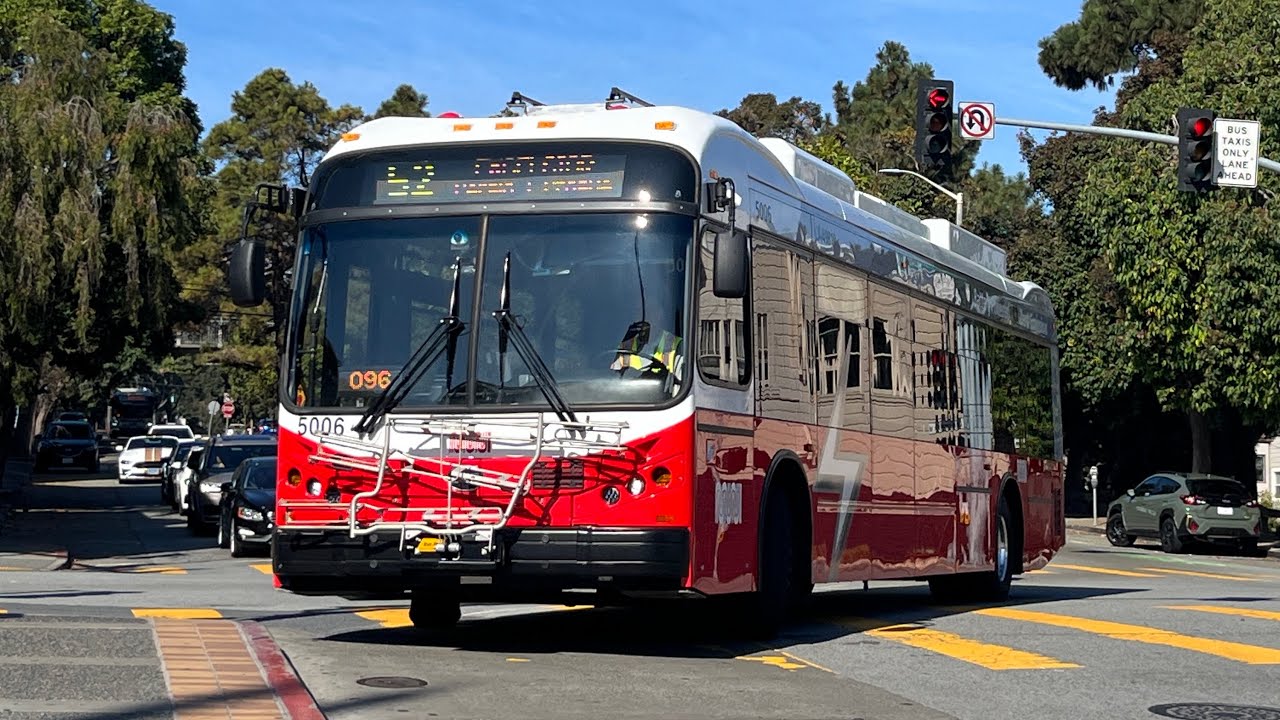 ⁴ᴷ⁶⁰ SF MUNI 2022 BYD K9MD #5006 on 52 Excelsior - YouTube