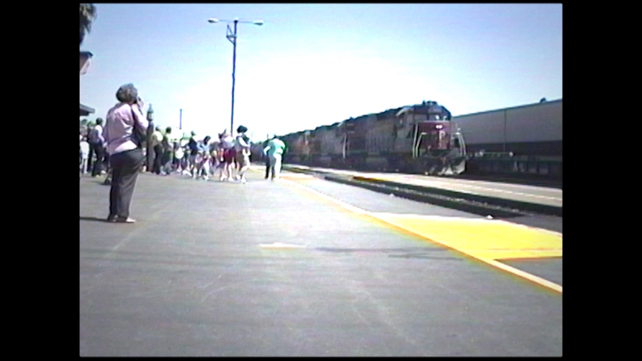 Southern Pacific Tank Train - Glendale Station 1989 - YouTube