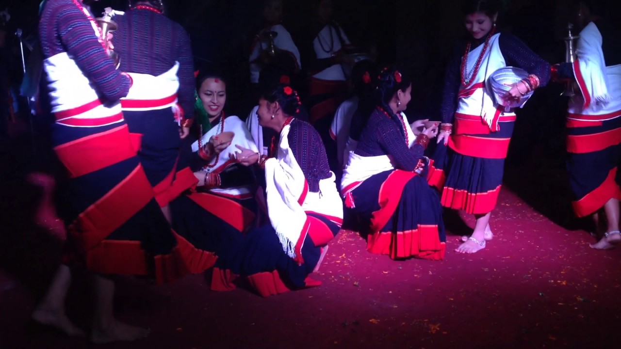 Dhime dance in Siddhipur - YouTube