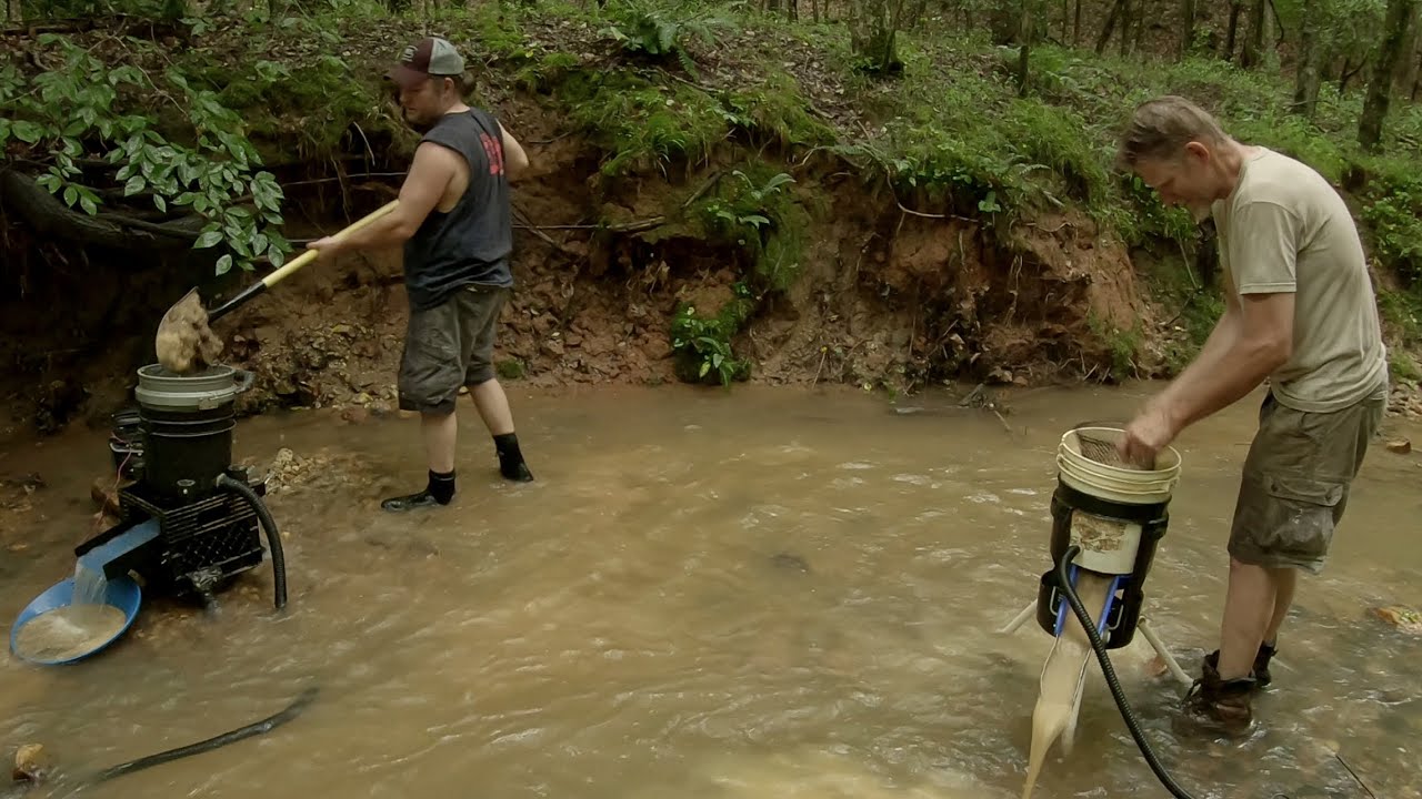 Rainy Day Gold - Bucket rigs on Ice Cream Quartz Creek - YouTube