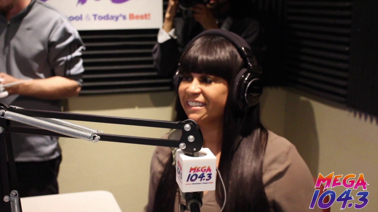 CeCe Peniston stops by the Mega 104.3 station with Alex Santa Maria ...