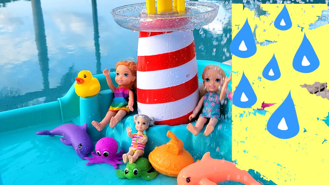 Water Park ! Elsa & Anna toddlers and friends - splash beach - water ...