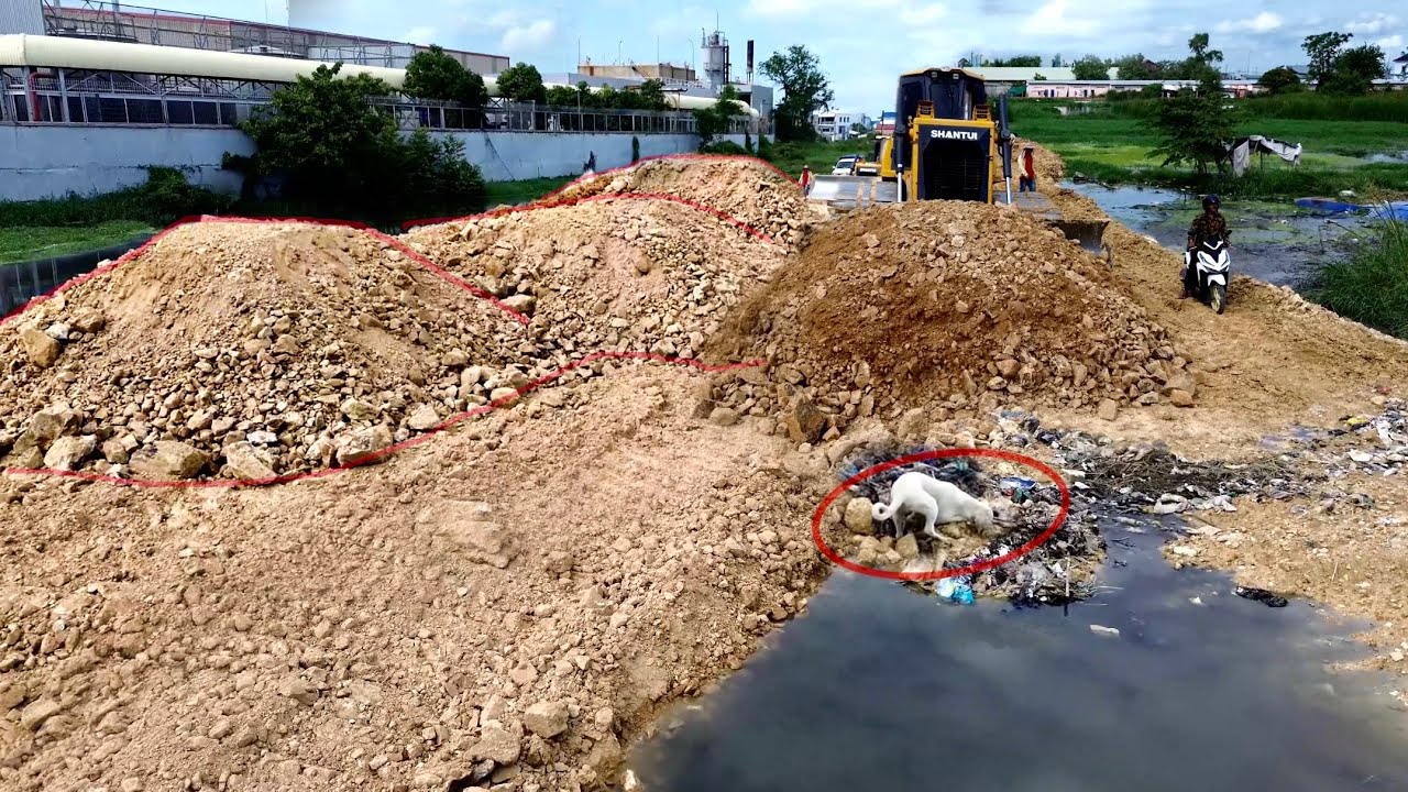 High Quality Closely To Epic SHANTUI DH17c2 Operating Push Rock Make ...