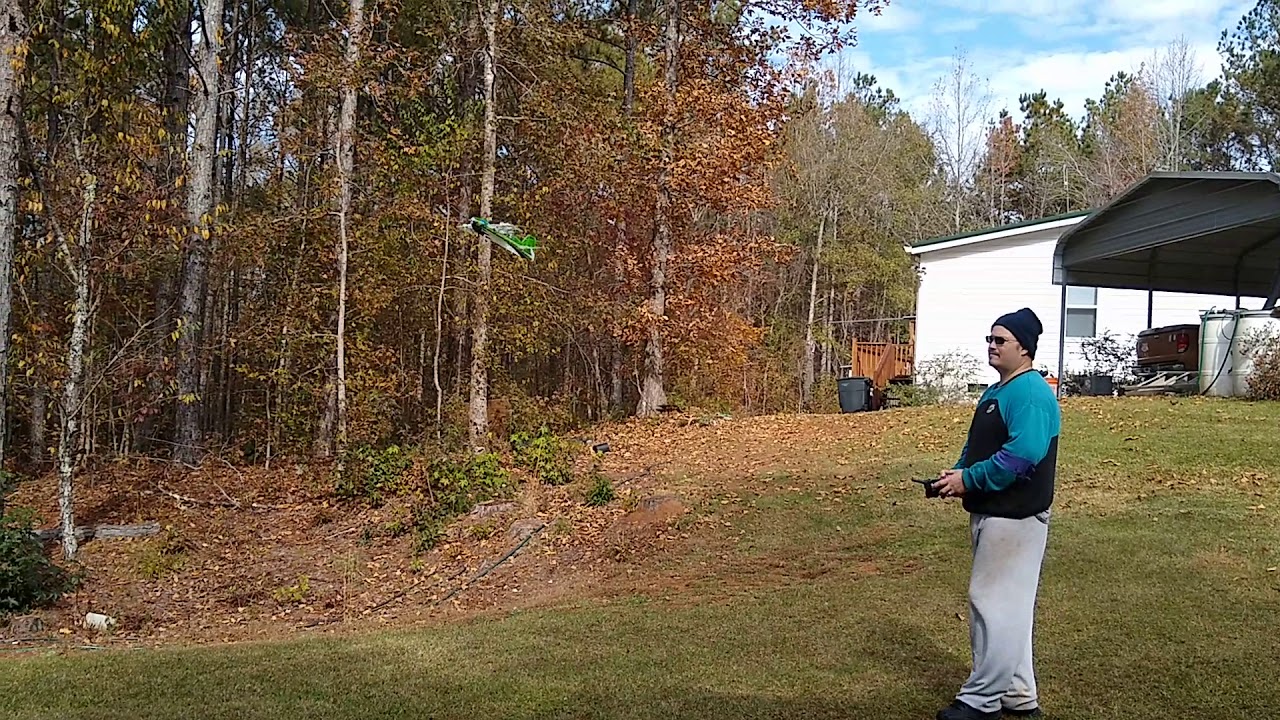 Umx Extra ax3x lil fun in the yard. Need better batterys - YouTube