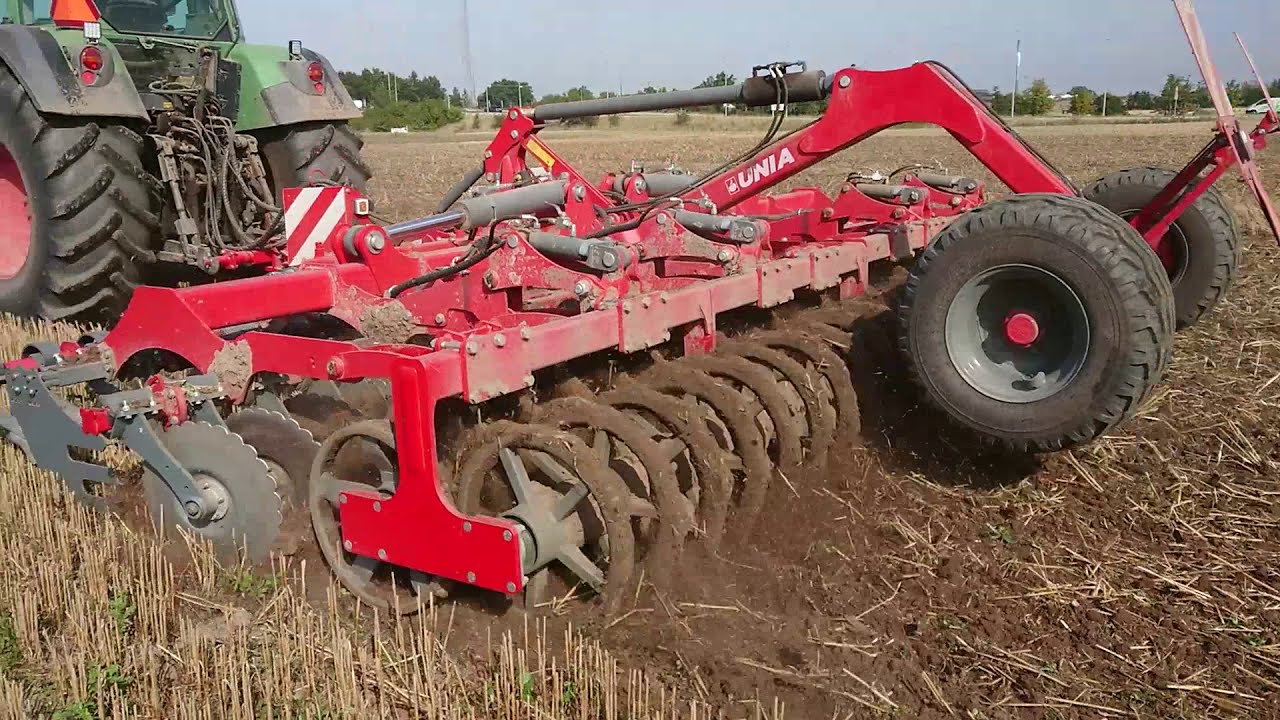 Ares XL 6 semi The Field Dominator, Unia Machines - YouTube