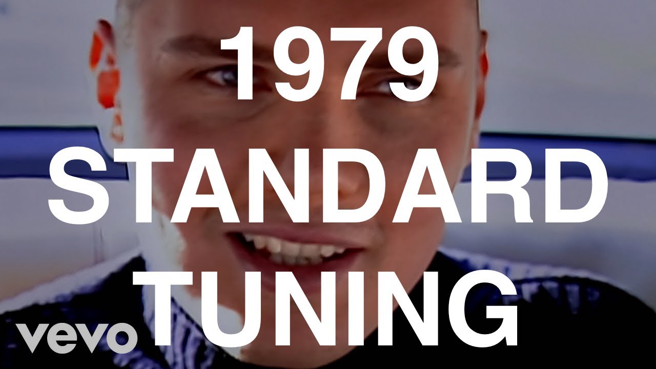 1979 in E Standard Tuning - YouTube