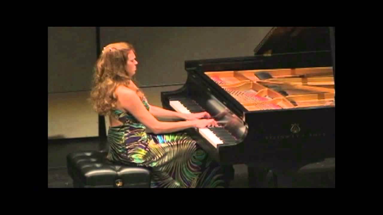 Svetlana Smolina performs F. Chopin Waltz D Flat Major "The Minute ...
