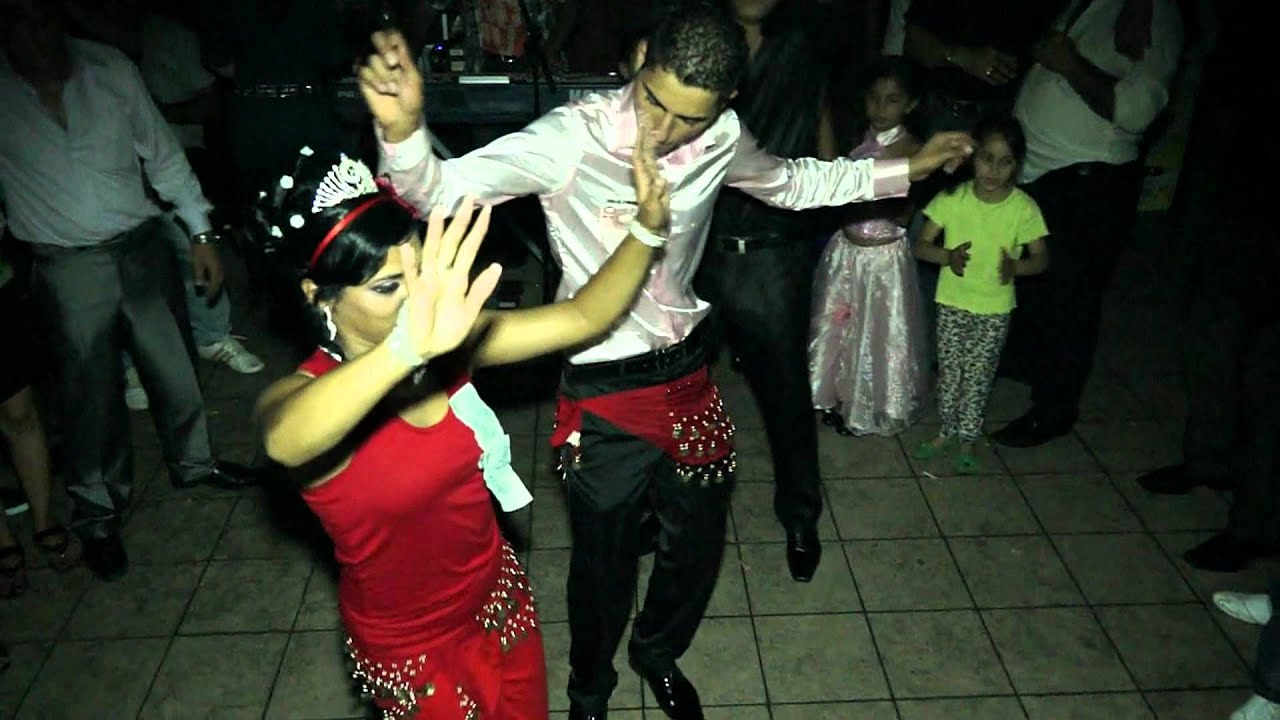 INDISKI TANC NA ADEMI YLDIZ SLATKA RAKIA 11 8 12 - YouTube