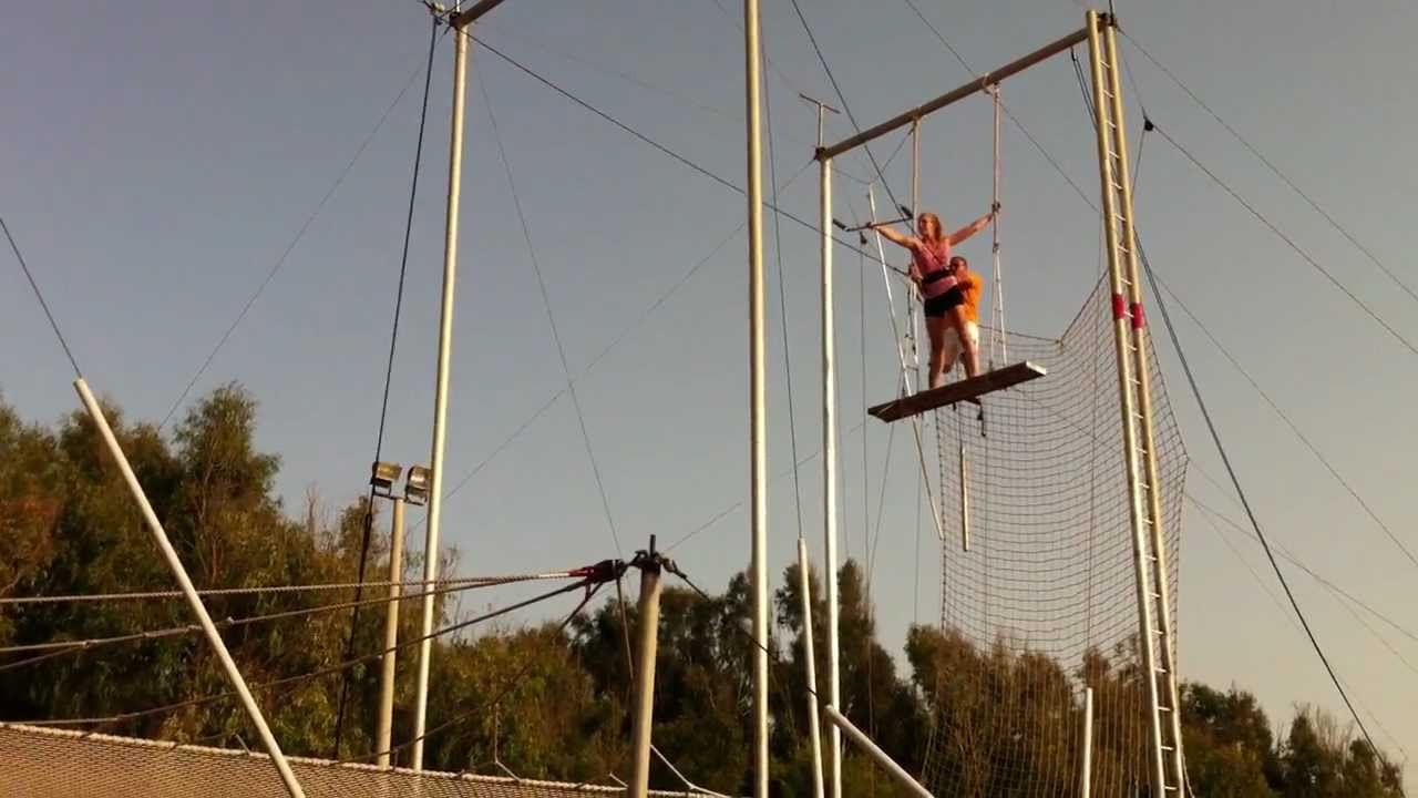 legs catch - YouTube