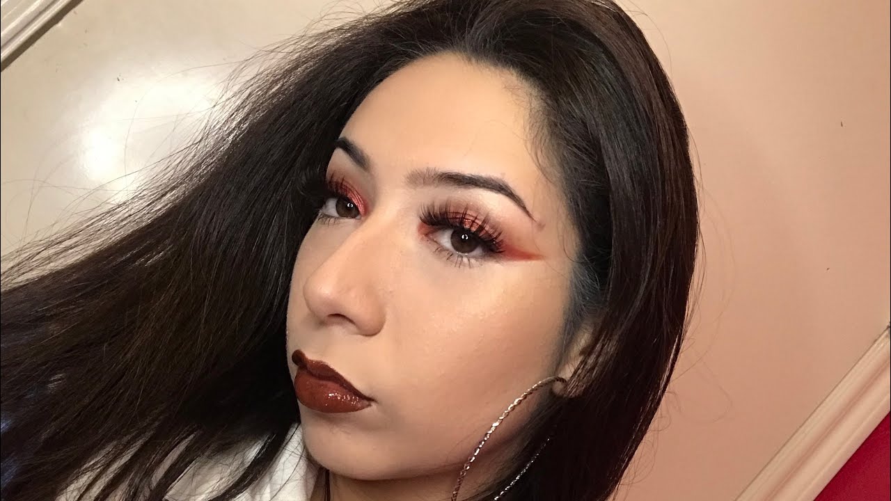 RED WINGED EYESHADOW - YouTube