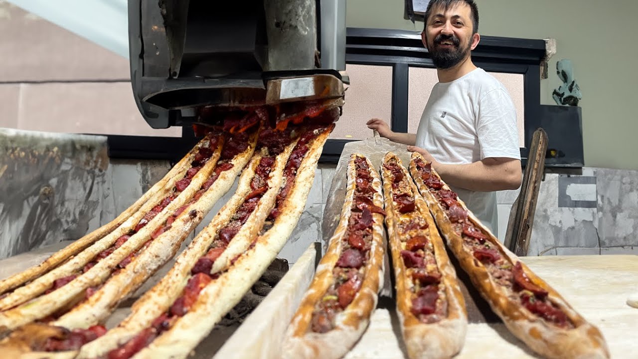 Legendary Turkish Long Pizza making! 1000 years of Turkish Pide making ...