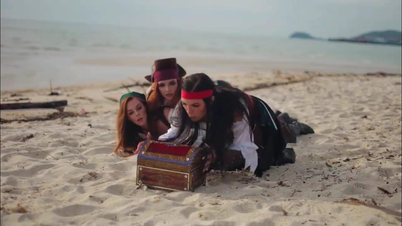 Diana Rider & Sweetie Fox | Что она увидела - YouTube