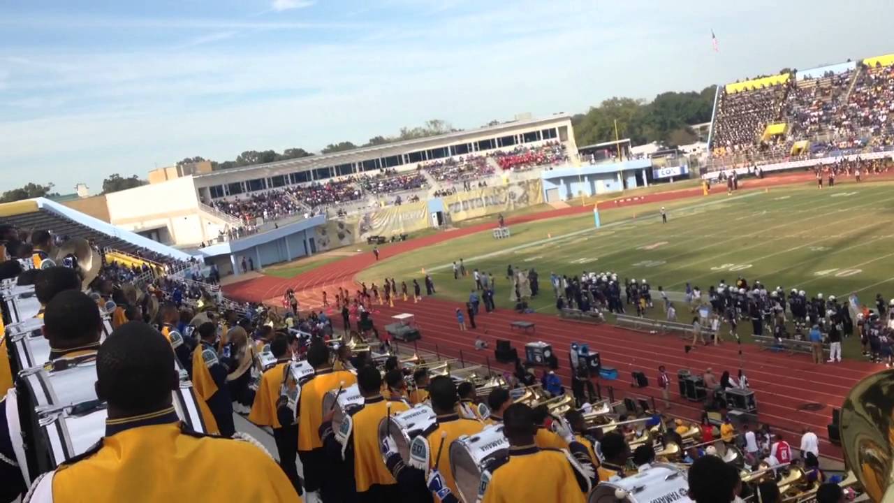 SU Band 2015-2016 Before I Let Go vs PV (homecoming) - YouTube