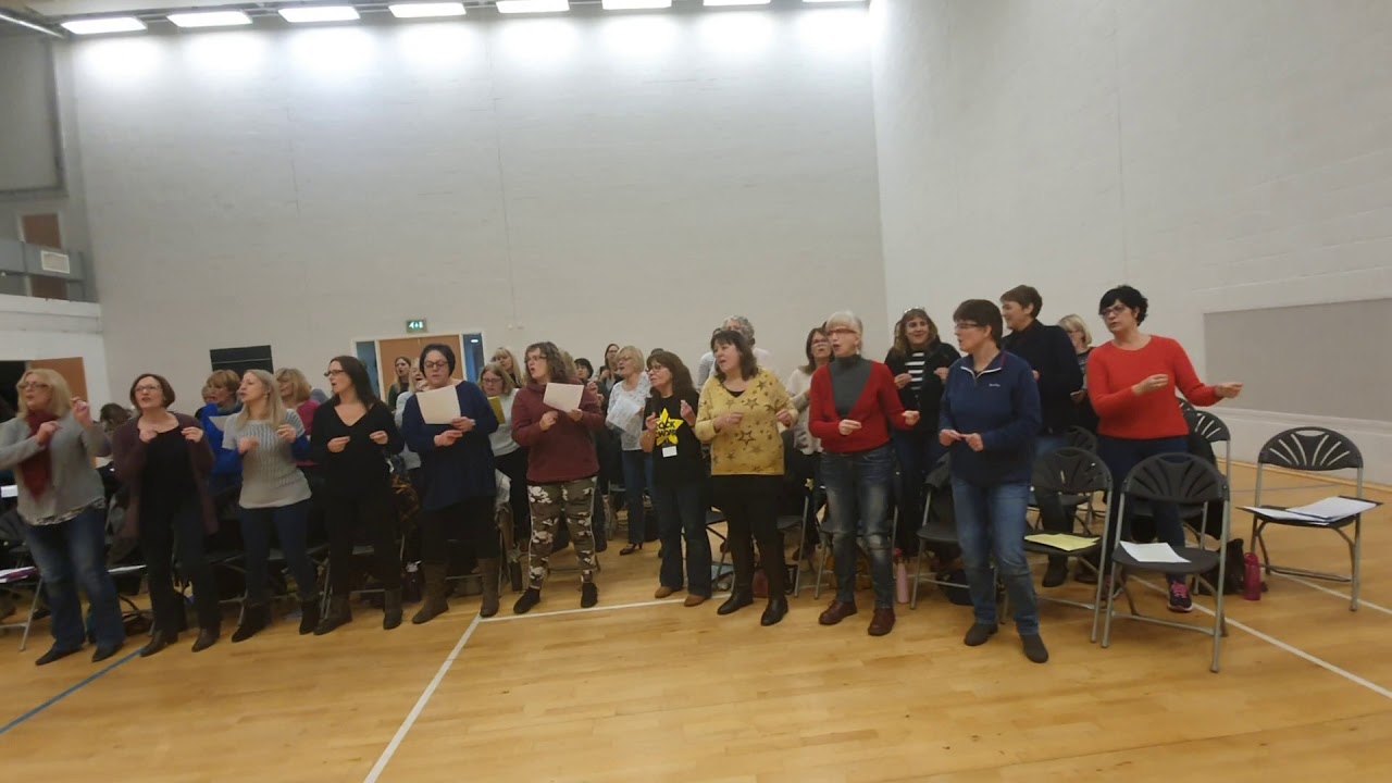 Aylesbury Rock Choir ...I'm still standing - YouTube