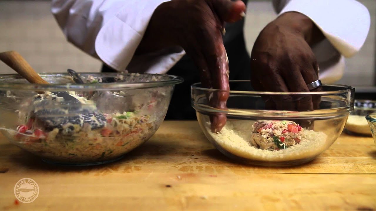 Delicious Pacific Northwest Dungeness Crab Cakes - YouTube