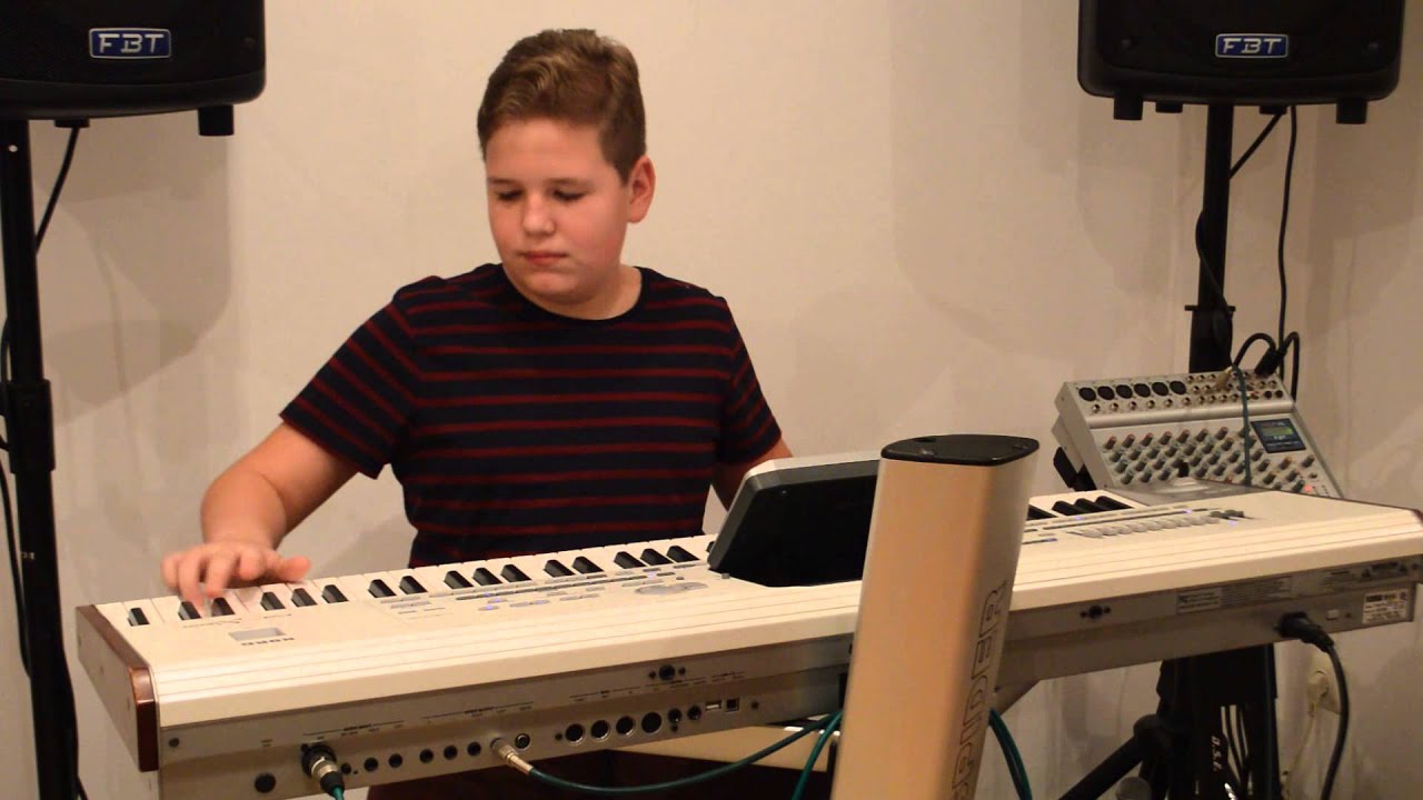 Andrei-Ionut Tatar De-as avea fantana-n curte - YouTube