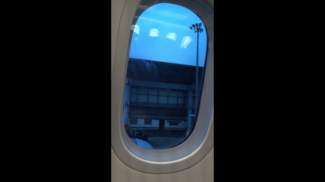 Vietnam Airlines Boeing 787-9 dimming windows [HD] - YouTube