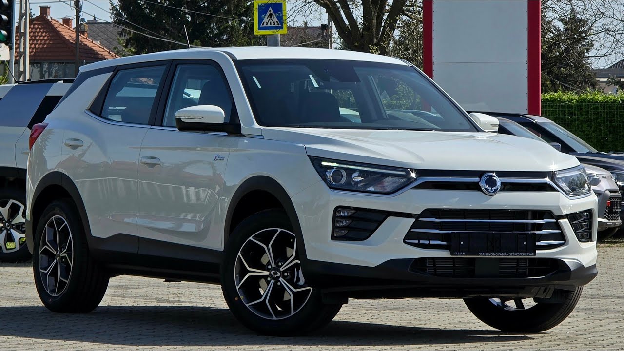 SsangYong Korando C300 Club 1.5 T-GDI 163 Grand White - YouTube