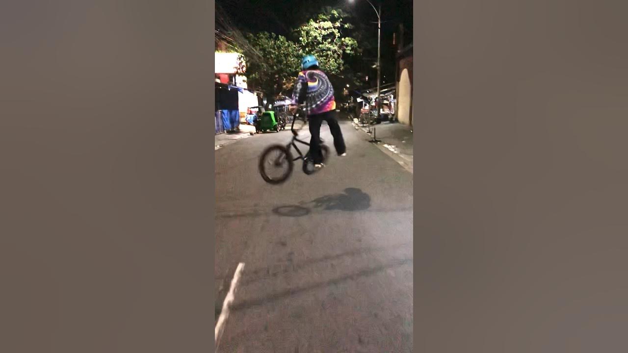 Back to BMX ( Sketchy Night ) - YouTube
