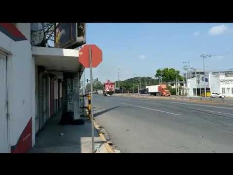 TREN SOBRE ASFALTO (calle) FXE 4613-4619 - YouTube