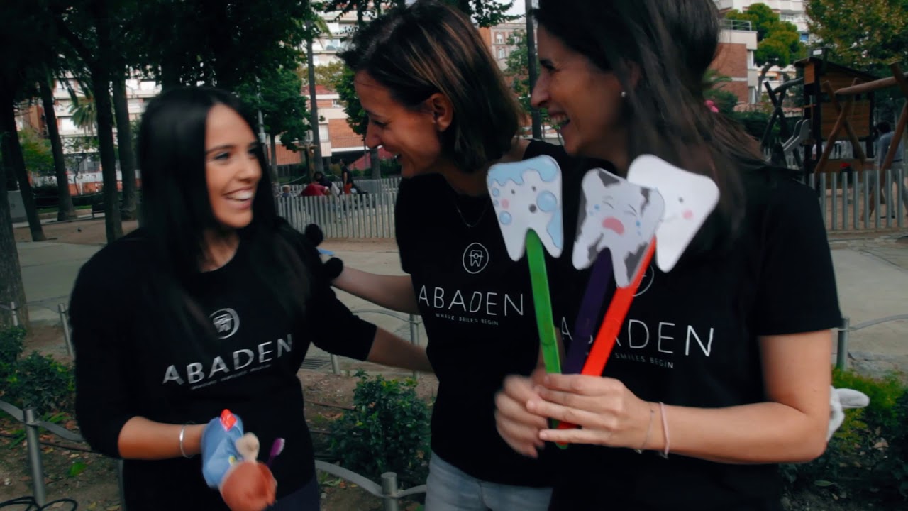 Marionetas con Abaden Dentistas - YouTube