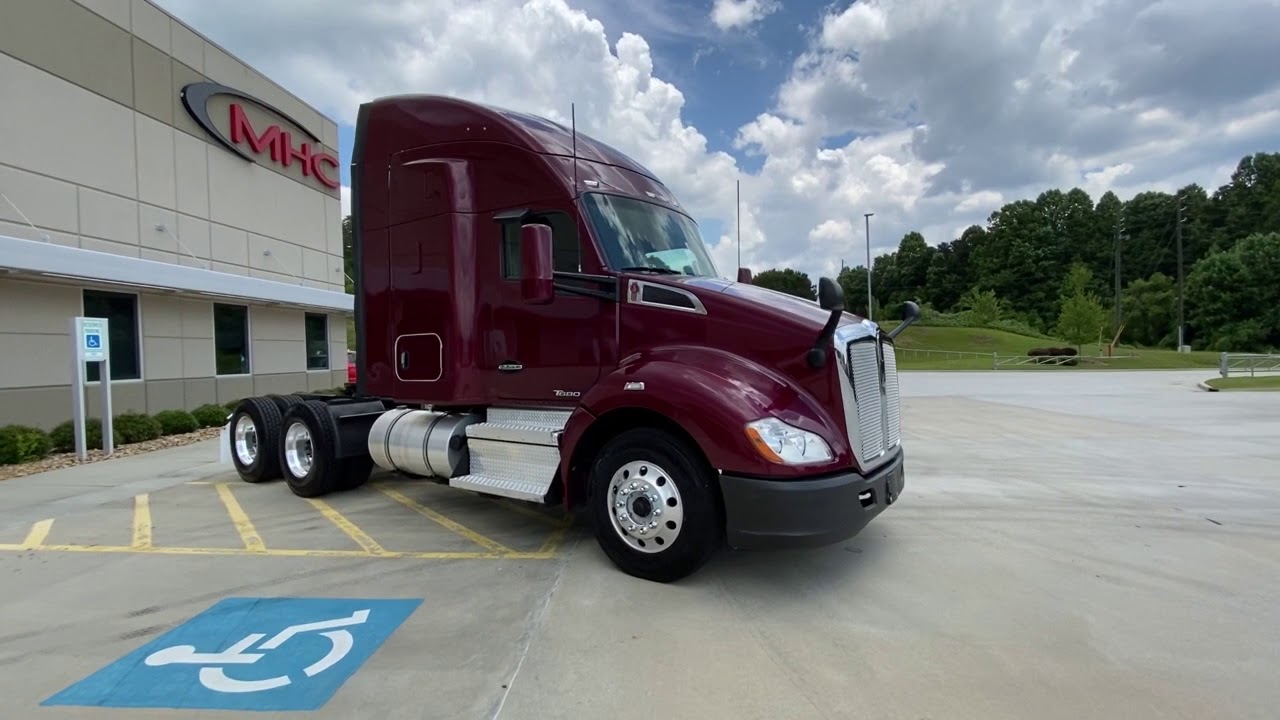 Pre-Owned 2018 Kenworth T680 Mid Roof - YouTube