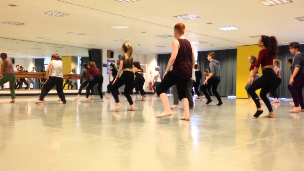 African Dance workshop at Henley college - YouTube