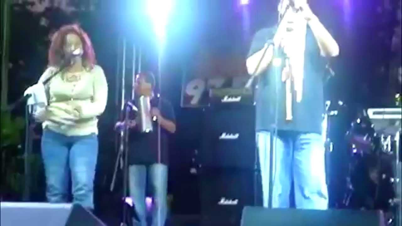 El verde de tus ojos - Los Yes Yes (en vivo) - YouTube