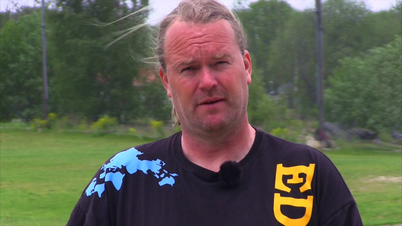 Baksvingen! Golftips med Marcus Edblad - YouTube