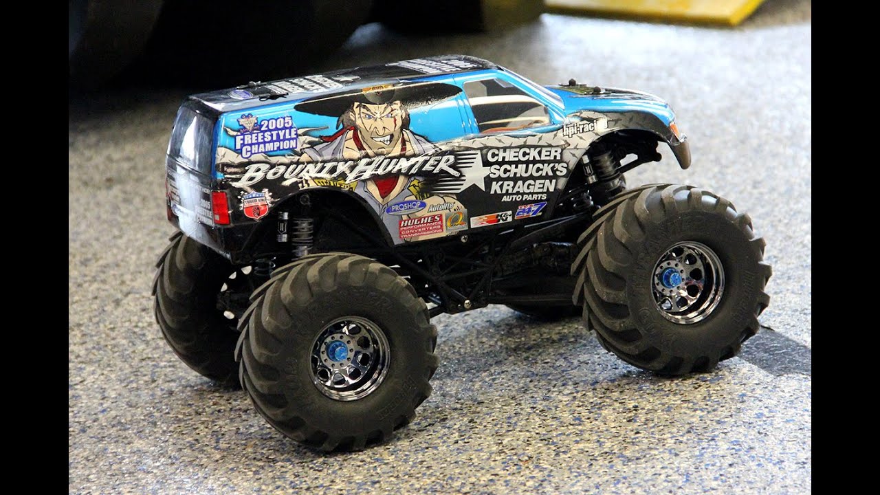 Trigger King R/C Monster Trucks Bigfoot Showroom Showdown Retro/Mini ...